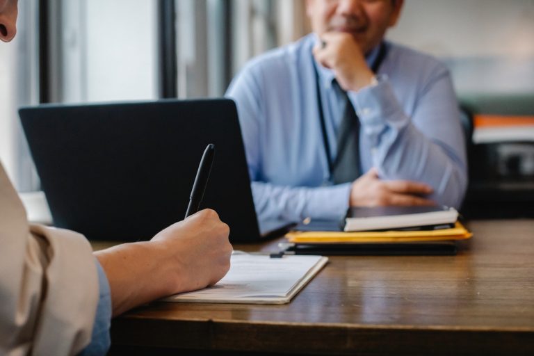 5 Things You Should Definitely Include On Your Resume 5-things-you-should-definitely-include-on-your-resume